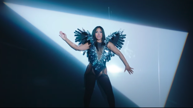 Watch Toni Braxton 'Dance' in Electrifying New Video - Rated R&B