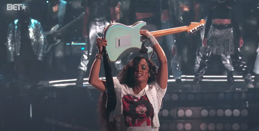 H.E.R. Performs 'We Made It' at 2021 BET Awards - Rated R&B