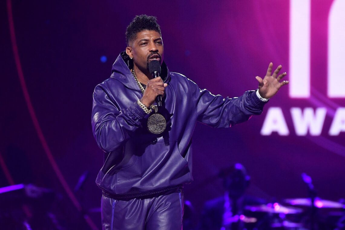 Deon Cole on Hosting 2022 Soul Train Awards - Rated R&B