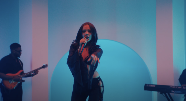 Chxrry22 Performs 'The Other Side' and 'Wasteland' for Vevo