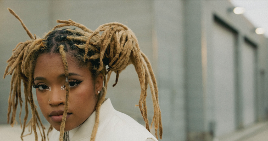 Ambré's 'I'm Baby' Hits No. 1 on Billboard's Adult R&B Airplay Chart