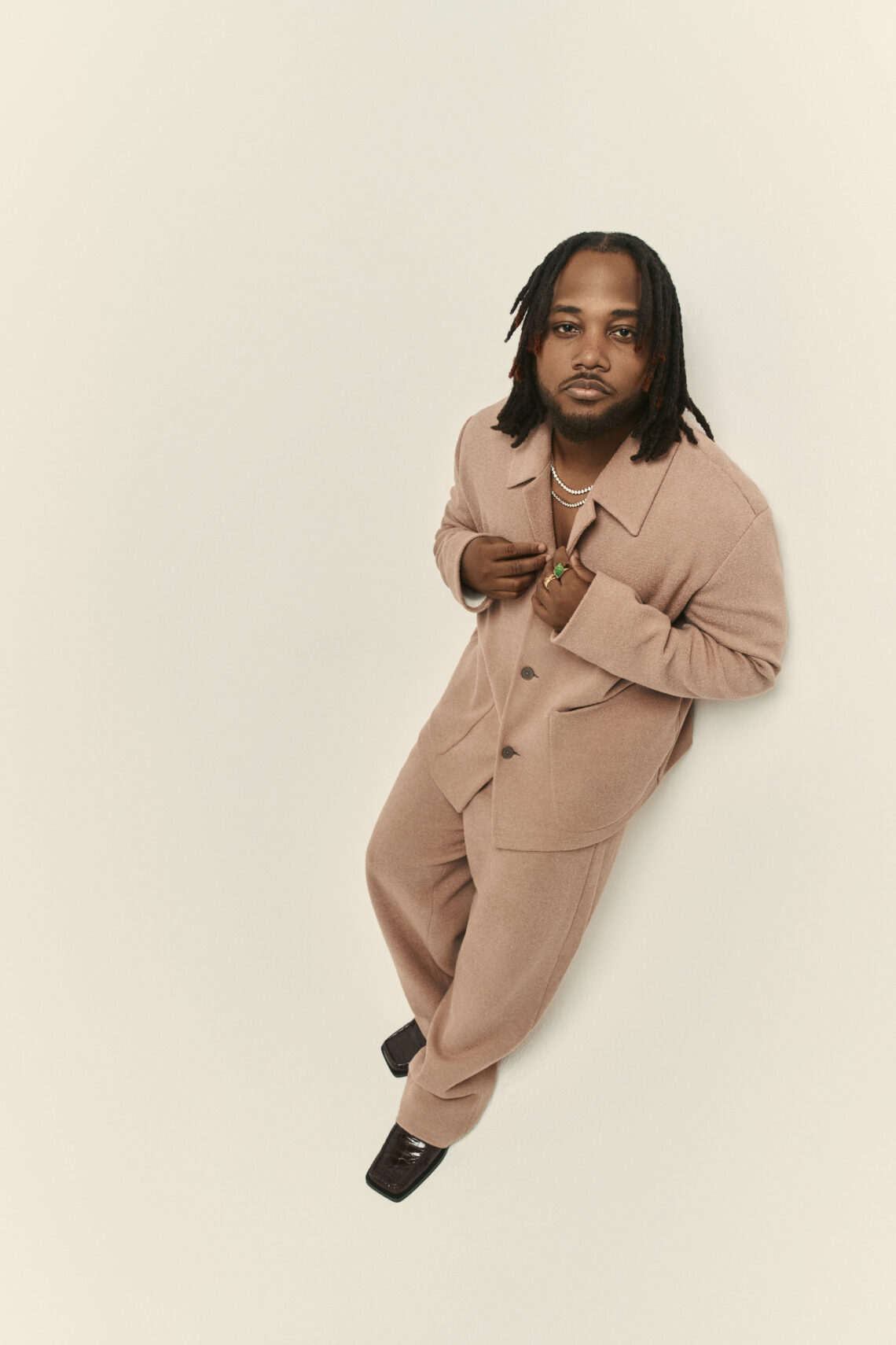 Leon Thomas Talks Debut Album 'Electric Dusk': Interview