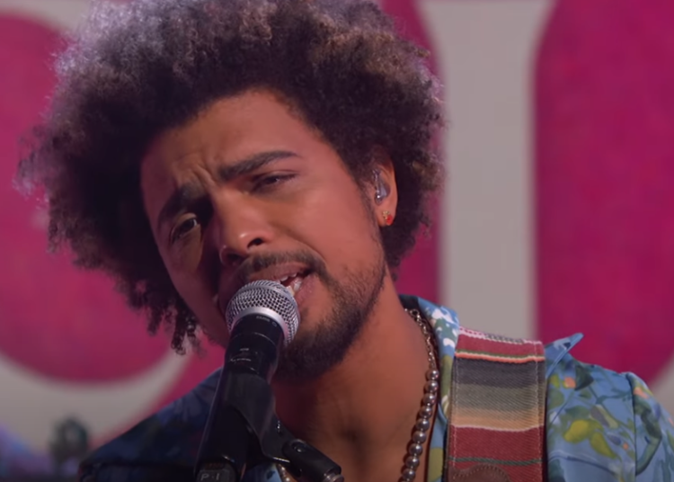 Devon Gilfillian Shares Video for 'Love You Anyway'