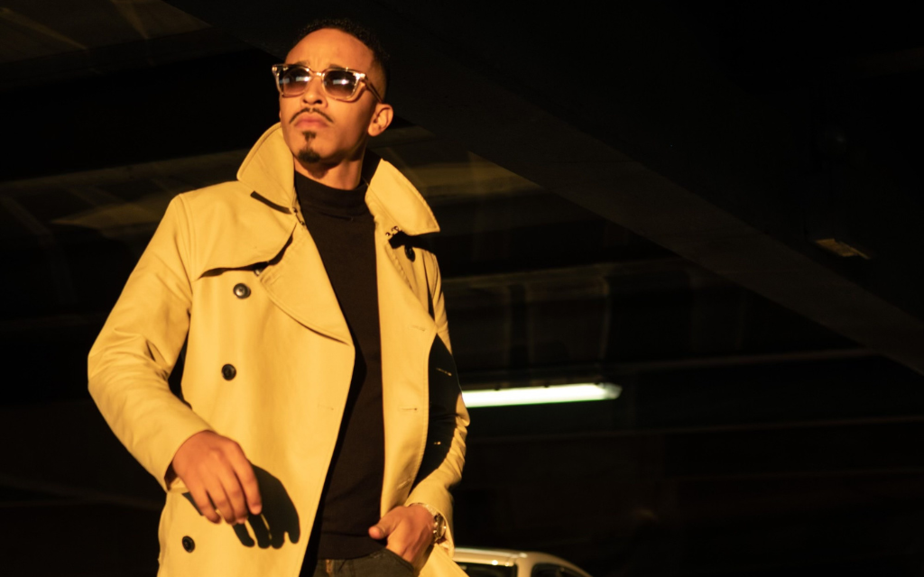 October London's 'Mulholland Drive' Tops Billboard's Adult R&B Airplay ...