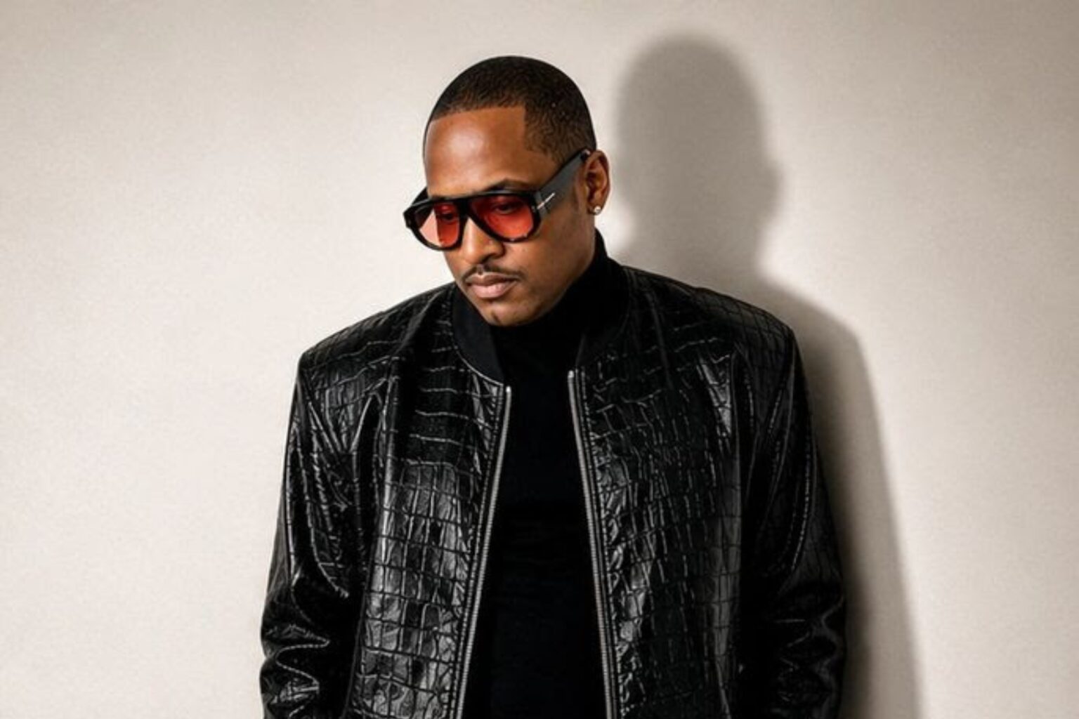 Johnny Gill Brings the Seduction With 'A Dance, A Kiss'