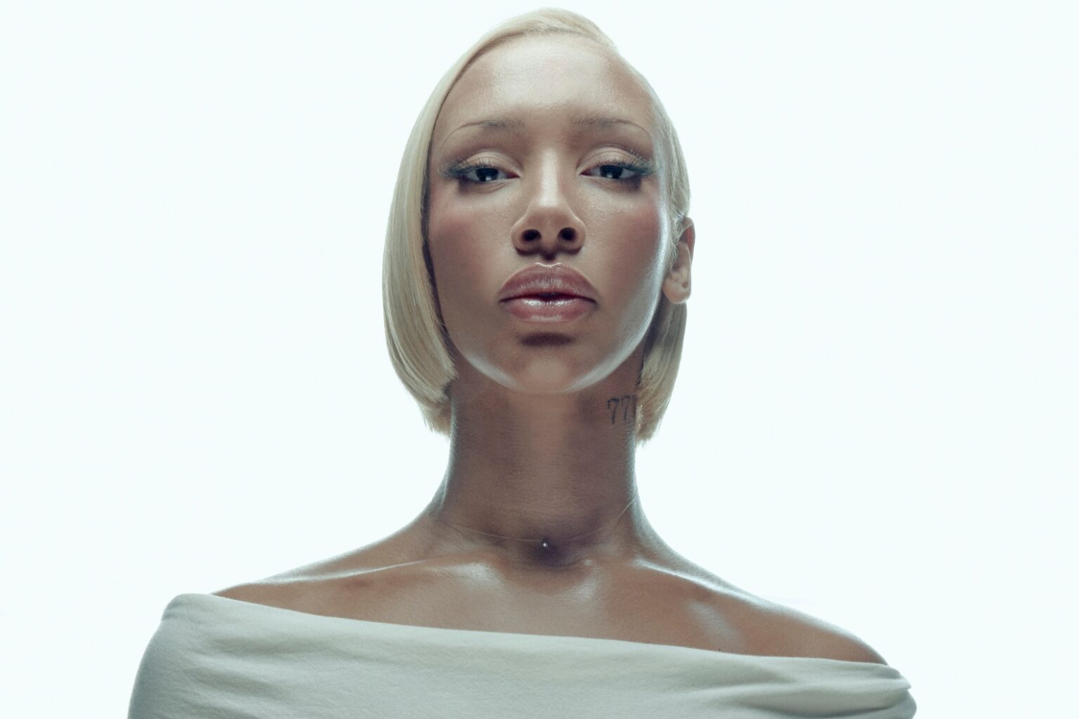 Naomi Sharon Announces Second Album 'No Sleep in Paradise'